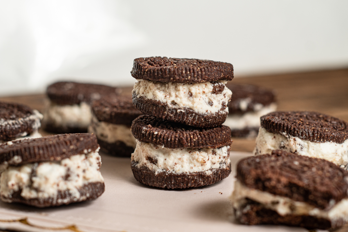 Low FODMAP Oreo Ice Cream Sandwiches - Intoleran US